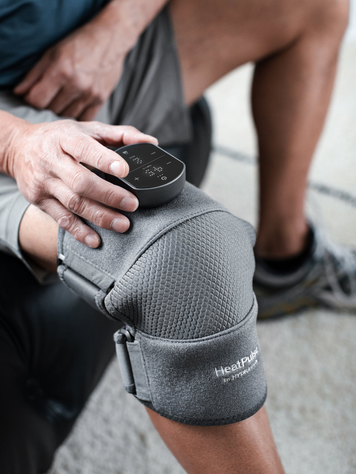 HeatPulse Knee Massager | HYDRAGUN